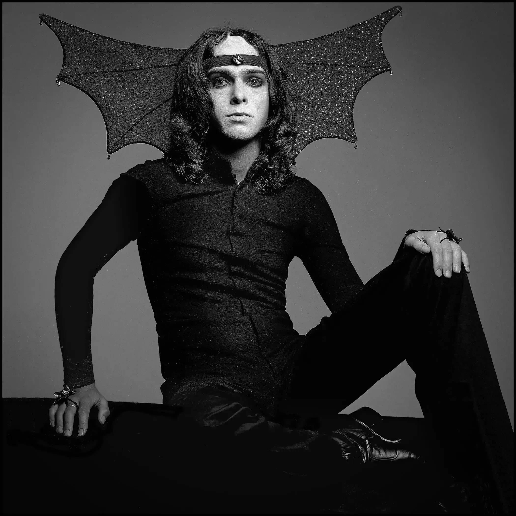Peter Gabriel, Bat Wings – Clive Arrowsmith