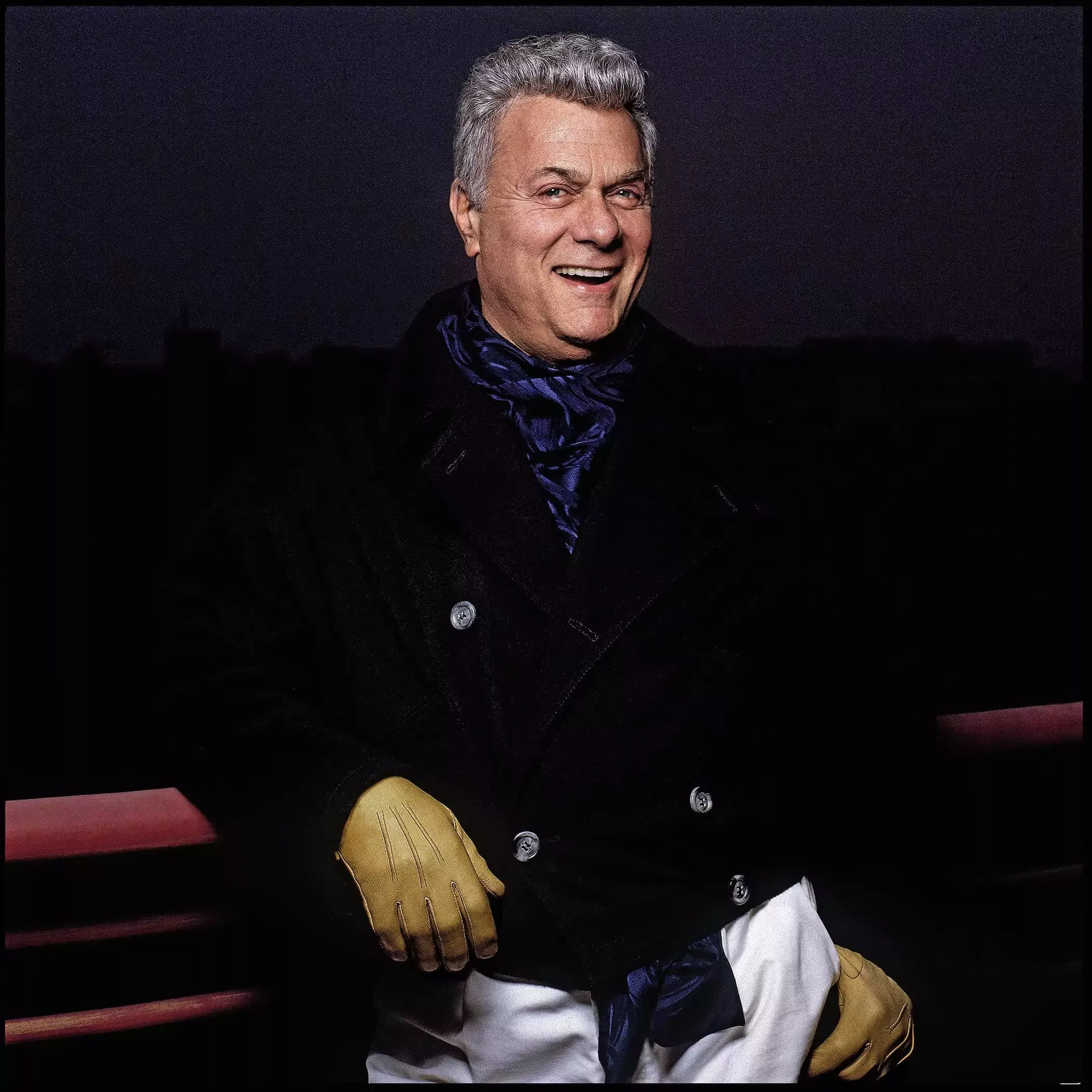 Tony Curtis, Balcony V2 – Clive Arrowsmith